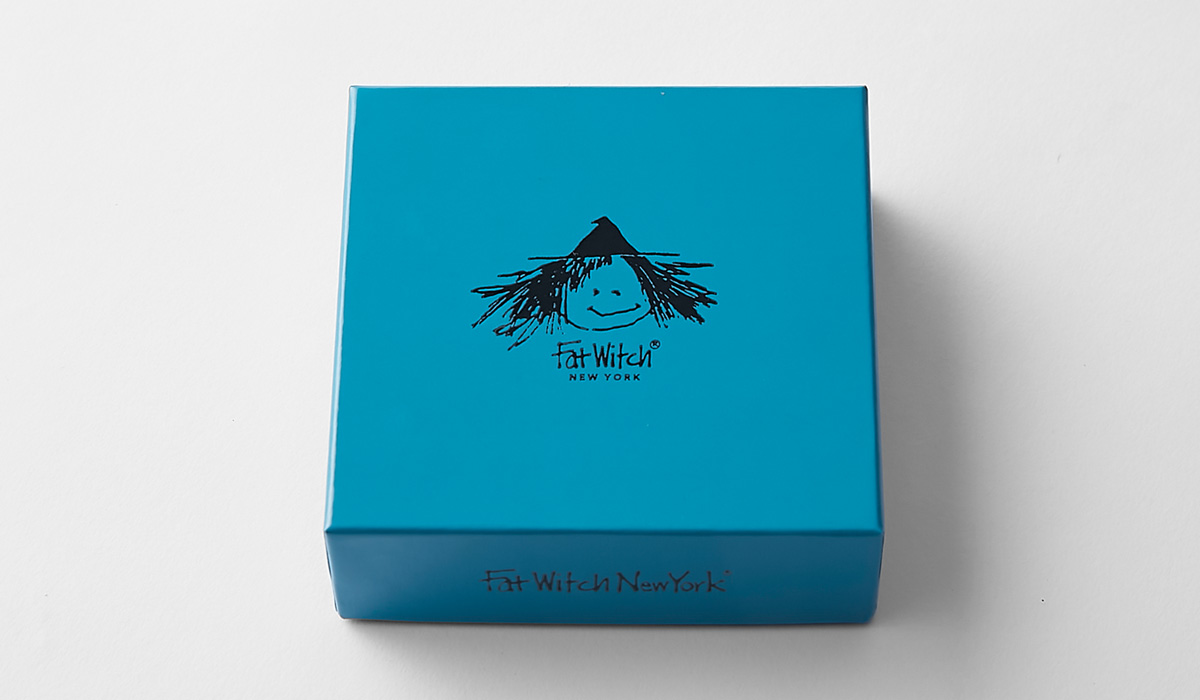 Fat Witch New York バレンタイン限定 ブラウニー 4個入り(インディゴ) | New York Bakery